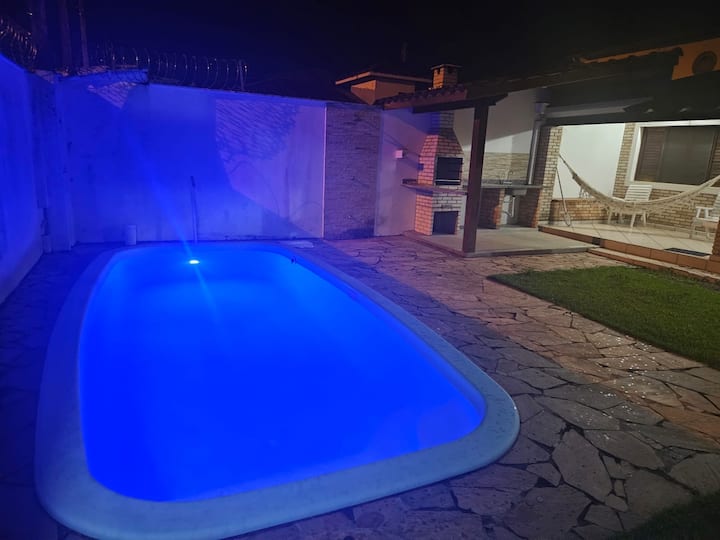 Casa Com Piscina Ao Lado Do Aquário E Da Orla - Ubatuba