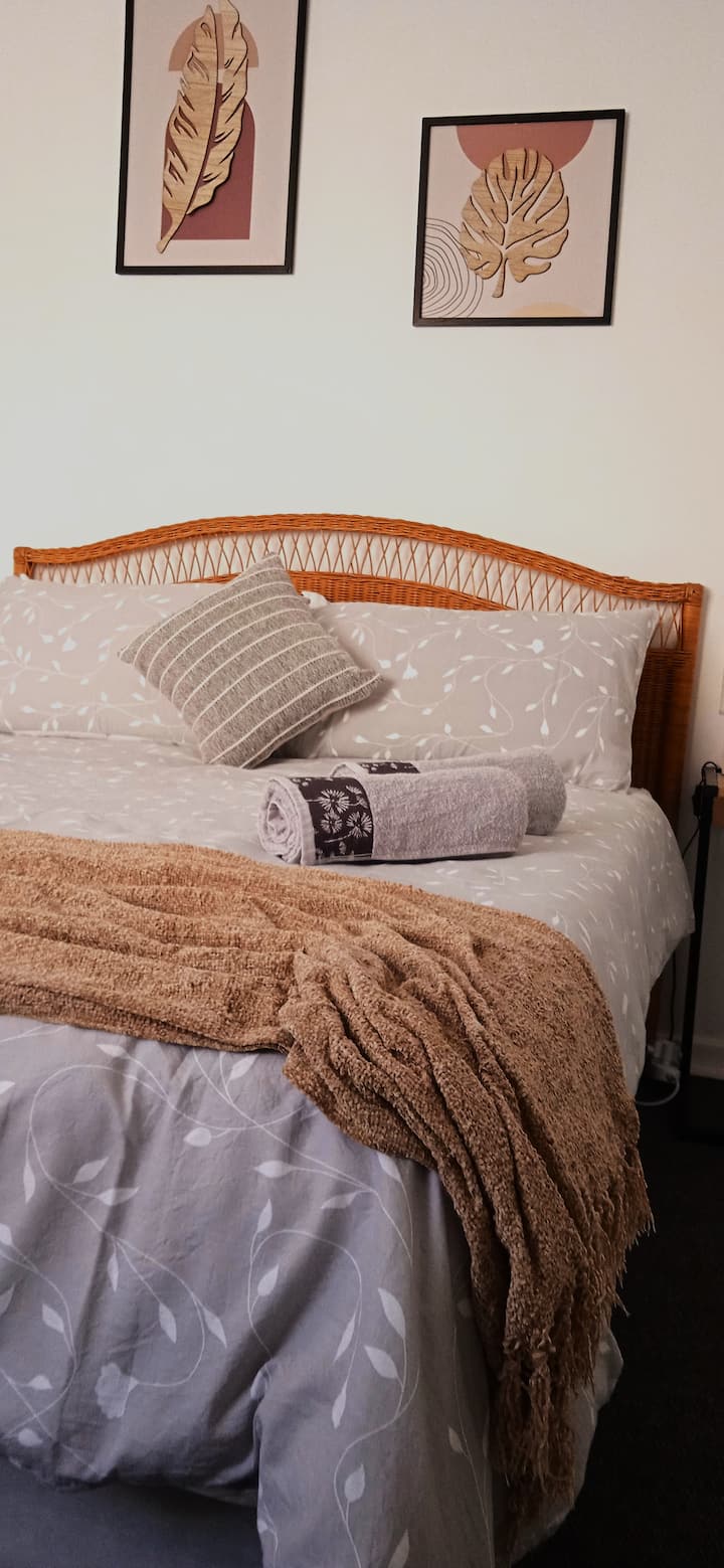 Coastal Cottage Affordable & Pet-friendly! - Despatch