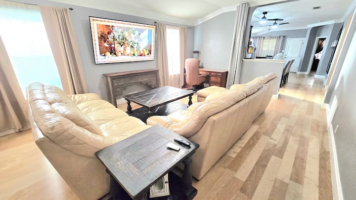 Bright Family Retreat By Sea World - San Antonio