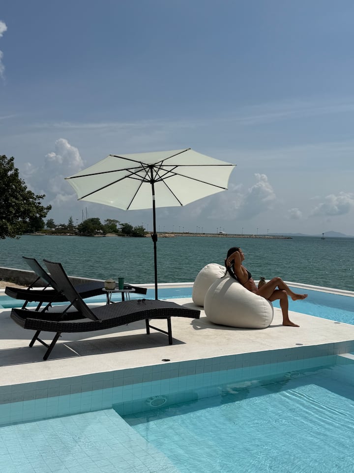 Seaside Serenity – Modern Villa With Pool - Ko Pha-ngan