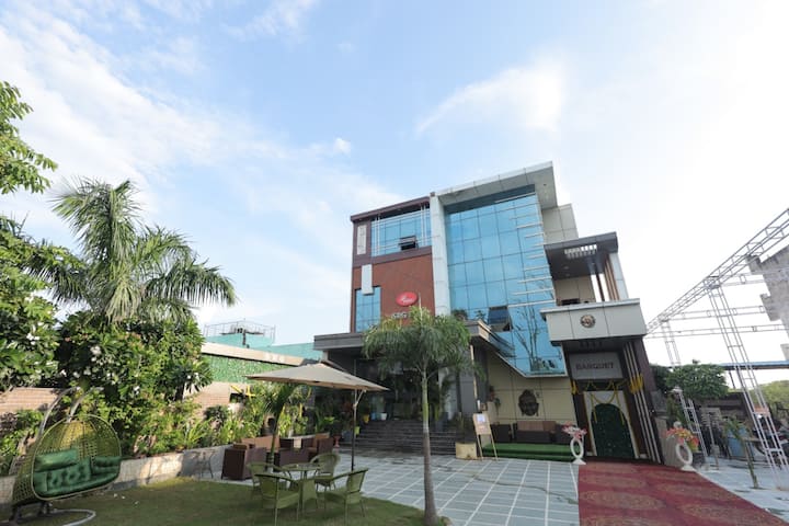 Hotel Srg Inn Superior Ac Room - Bharatpur