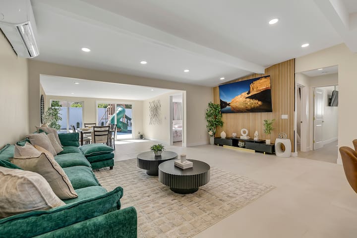 Spacious 5br Family Getaway Near Disneyland - Anaheim, CA
