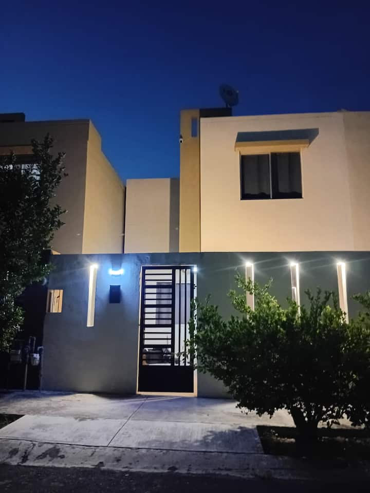 Casa Reyna Cerca De Aeropuerto Hasta 8 Personas - Jalisco