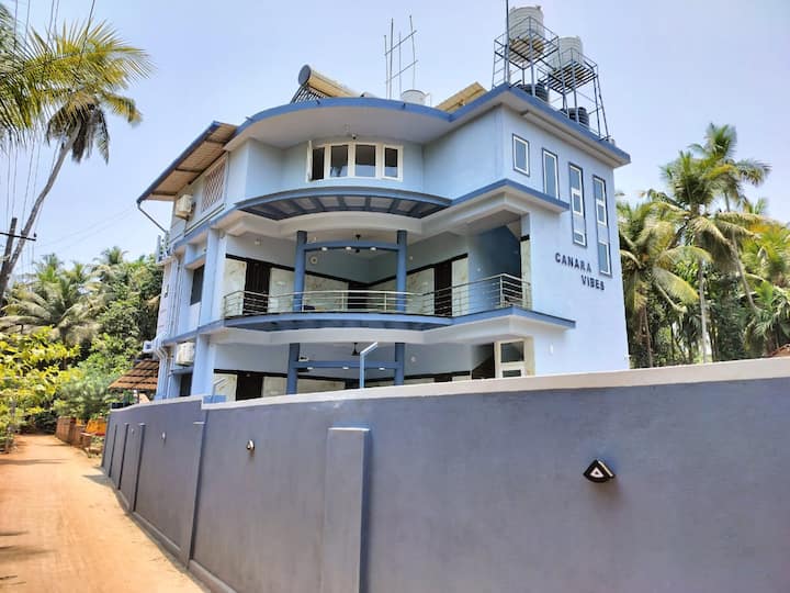 Deluxe Room Canara Vibes - Murdeshwar
