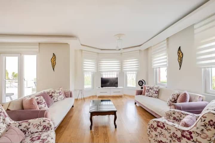 Doğanın İçInde Eşsiz Manzaralı ÖZel Havuzlu Villa - Darıca
