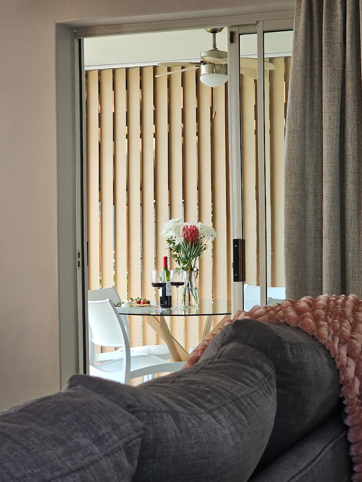Max7, Home Away From Home In Heldervue - Somerset West