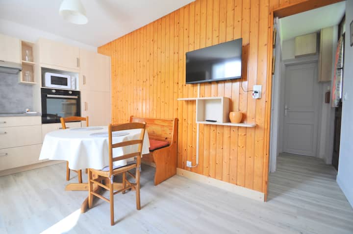 La Maisonnette-proche Centre Albertville- 2 Pers. - ibis Styles Albertville