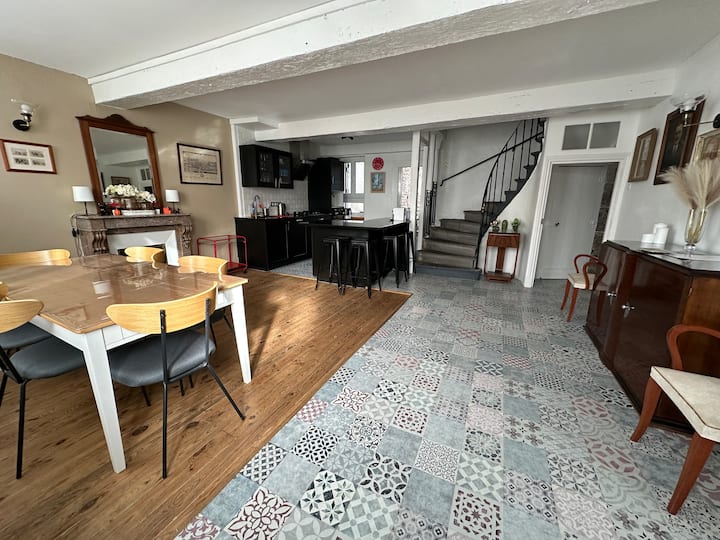 Maison De Bourg Pleine De Charme Avec Patio - Puy-de-Dôme