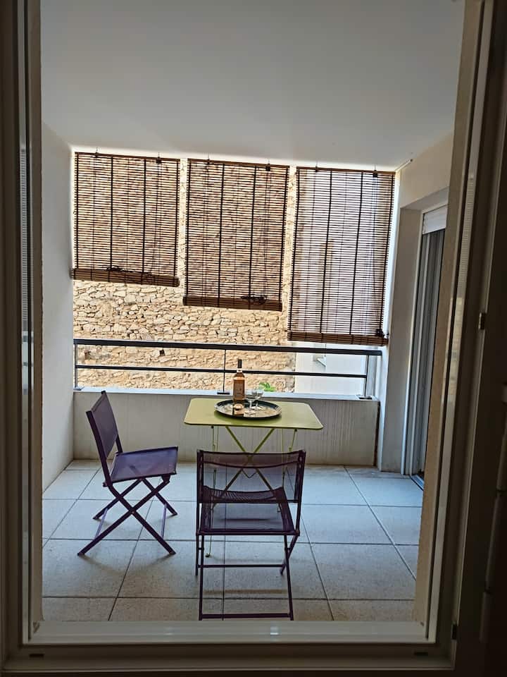 Appartement Calme Et Central - Nîmes
