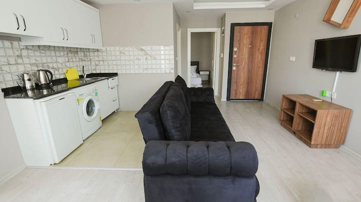 Antalya'da 4 Yetişkin 1 çOcuk Apart Daireler - Aksu