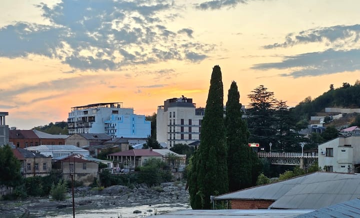 Tamaras Appartment In The City Centre - Kutaisi