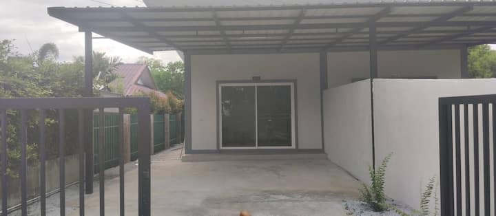 บ้านใกล้ทะเลแม่รำพึง - Ko Samet