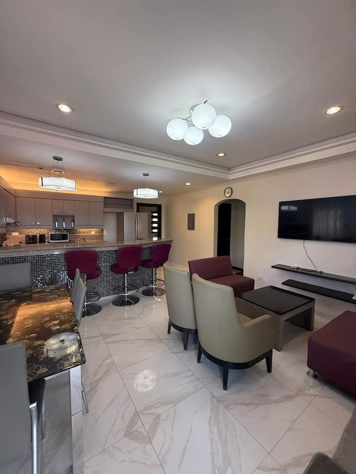 Penthouse1 -Baloy Seaside & Near Inflatable Island - Subic