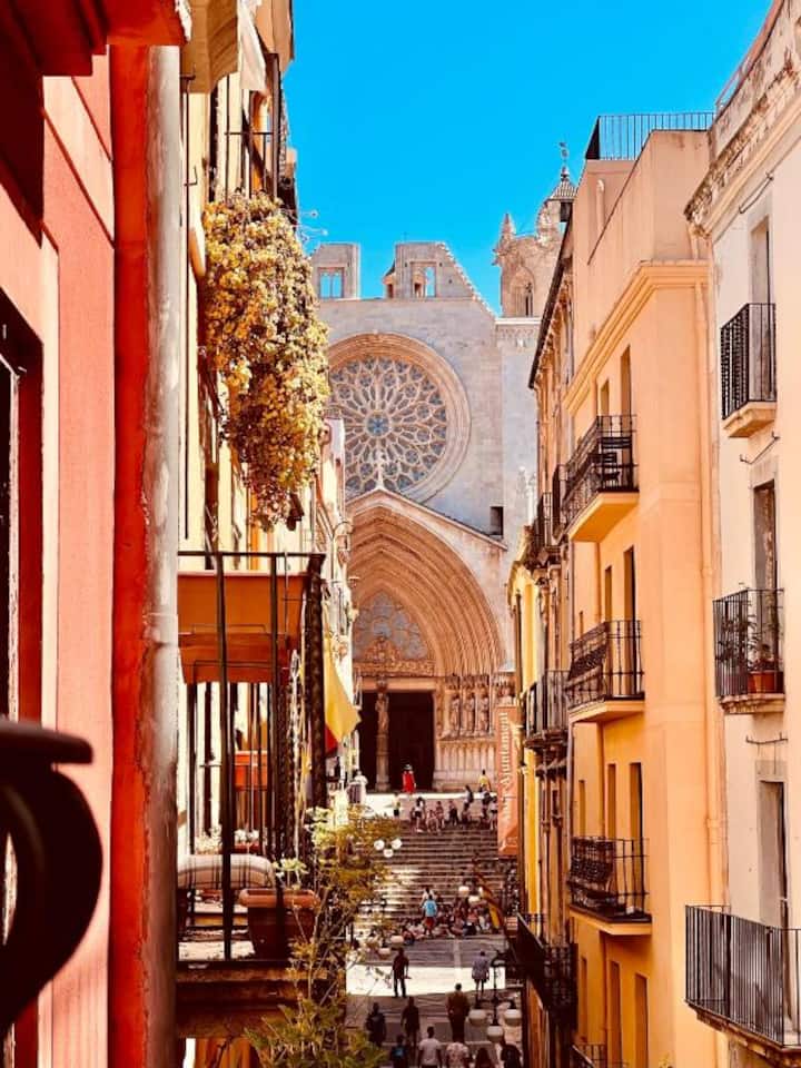 Encantador Apartamento Con Vistas A La Catedral - Tarragona