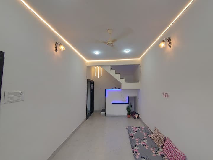 Todkar Luxe Bungalow-stay For A Day, Feel At Home” - Kolhapur