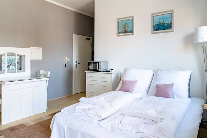 Cblue „Kombüse“, Balkon, 2 Min. Zum Strand - Rostock