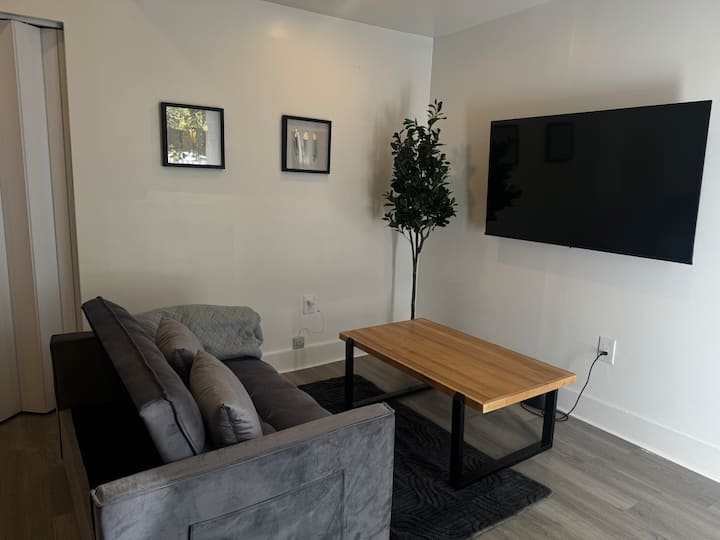 Mi Casita In Providence| 10 Minutes From Downtown. - Cranston, RI