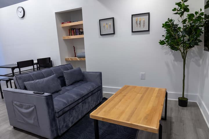 Mi Casita In Providence| 10 Minutes From Downtown. - Cranston, RI