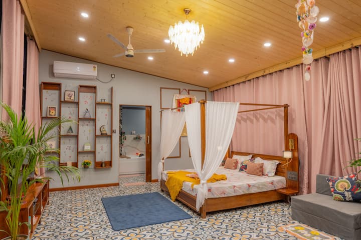 @घR-glasswood Celeste | Bathtub | Dual Ac | 55”tv - Dharamshala