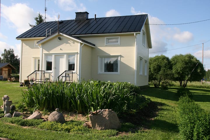 Puskan Mummola- Viihtyisä, Tilava Ja Rauhallinen - Pello