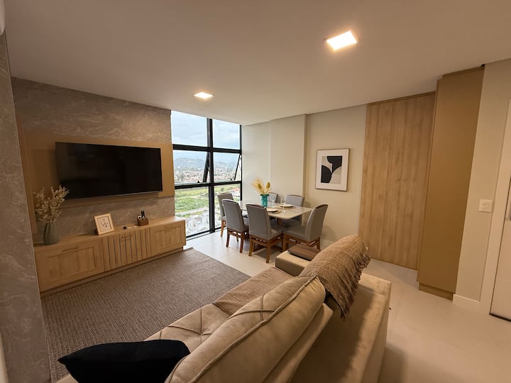 Apto 2 Dorm/suíte - Alto Padrão Ao Lado Do Ibis - Tubarão