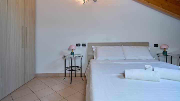 App 30 Splendida Mansarda Con Terrazzo - Monza