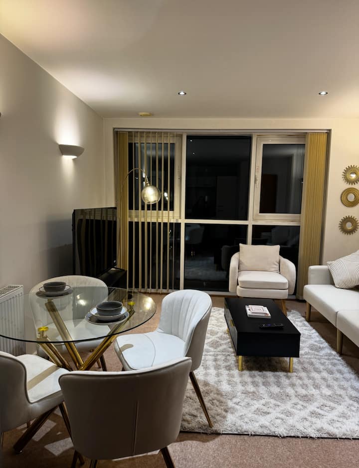 Waterfront Flat By Ifs Cable Cars & Good Hotel - Woolwich