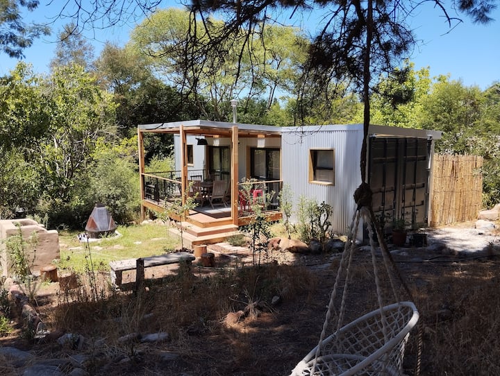 Uncontained In Elgin – Escape In Wine Country - Grabouw