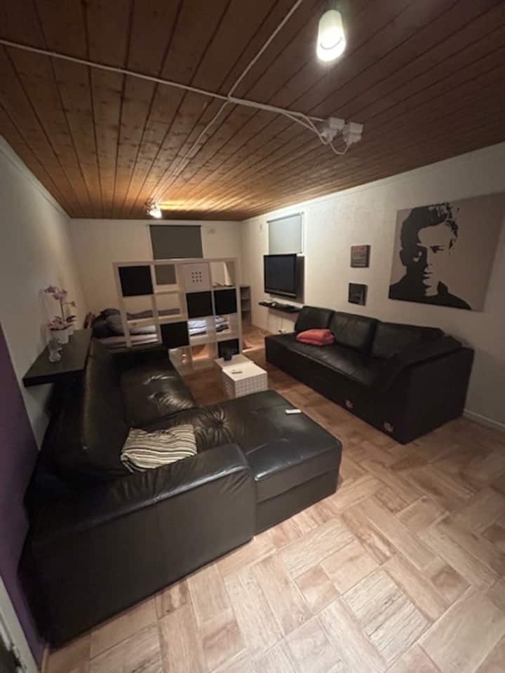 Kjellerleilighet På Hestegård. - Furnes