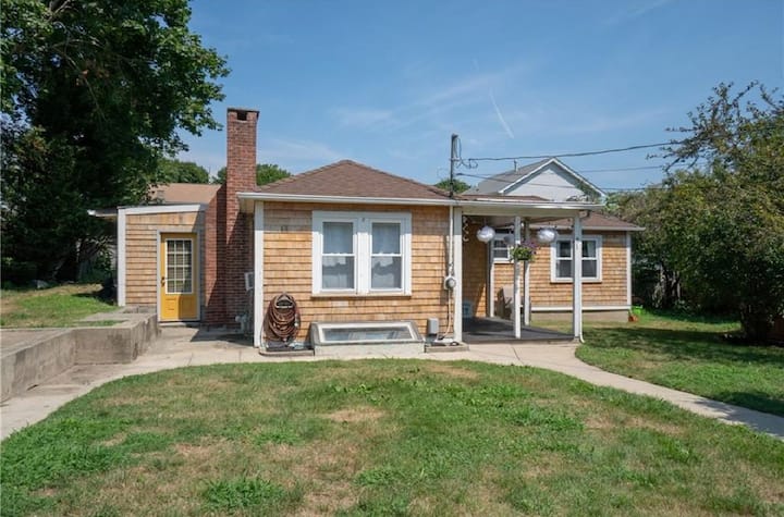 The Retreat At Rocky Point! - Warwick, RI