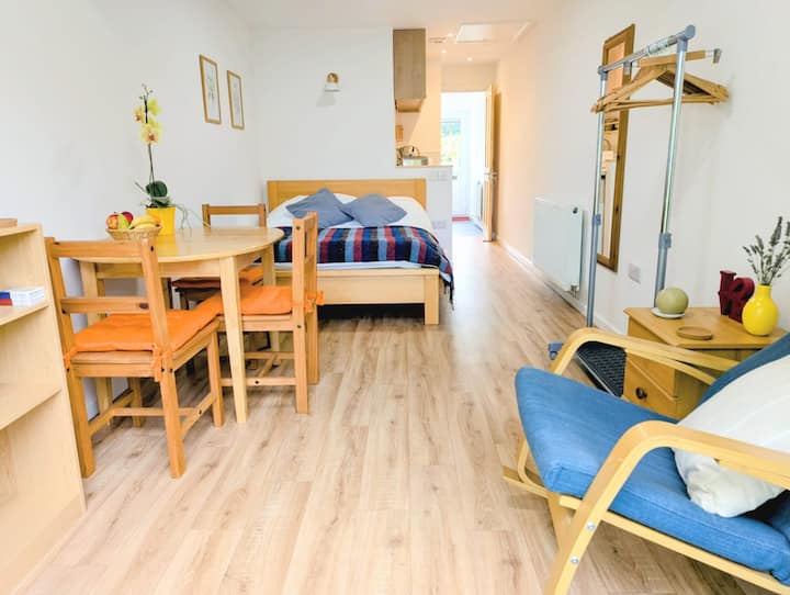 Modern Self-contained Studio In Dartington. - Totnes