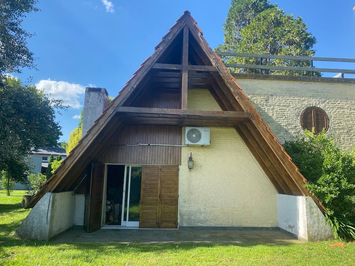 Casa Alpina En Alquiler Dentro De Barrio Cerrado - Villa Rosa