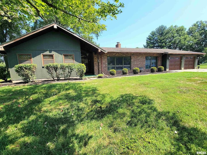 Nautical Nest - Illinois