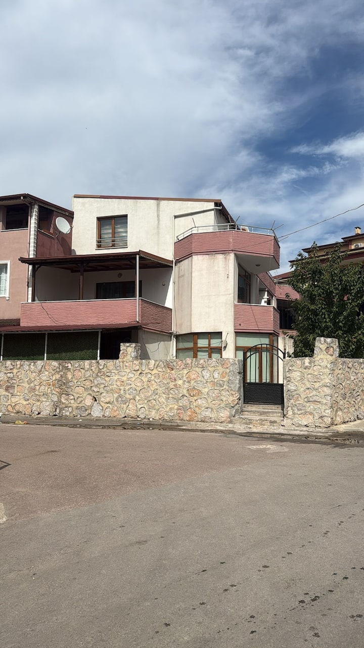 Konaklama Evi - Gölcük