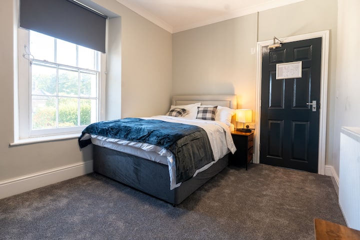 Great Western Room 1 By Abergavenny Station - Abergavenny