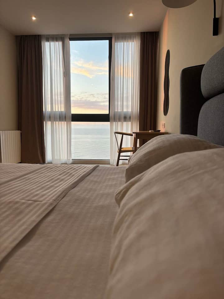 Next White. Просыпайтесь с видом на море! - Batumi