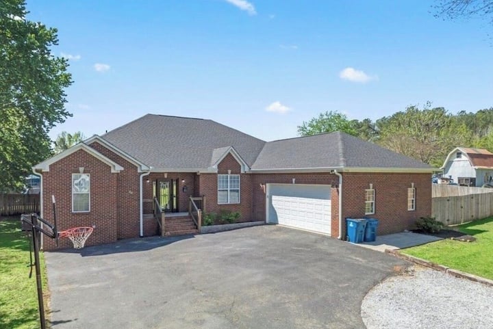 Hill Bluff Hideaway - Cedar Lake, Union Grove