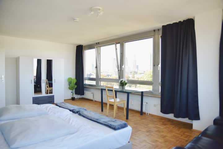 Einzigartiger Skylineblick Am Museumsufer - Frankfurt am Main