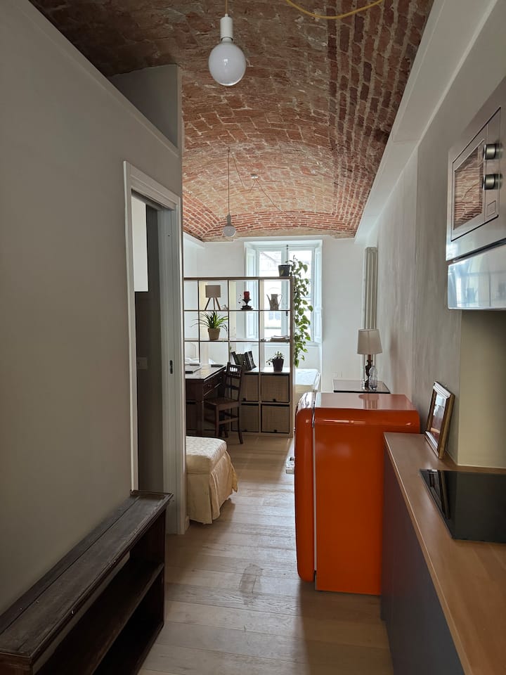 Stylish Studio By The Dome - Turin