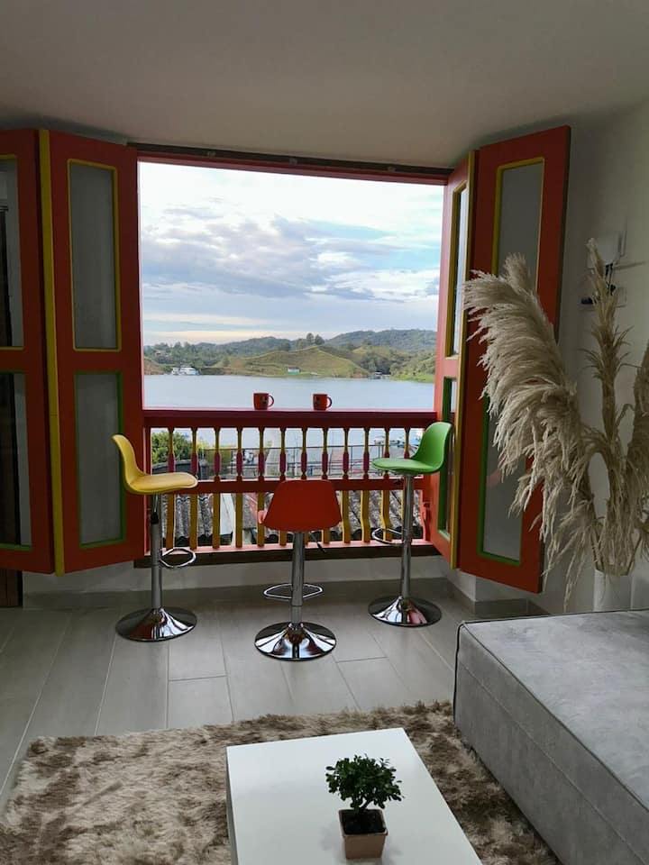 Girasoles Del Parque - Guatape