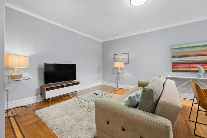 Spacious 1br With Natural Light – Close To Subway - Brooklyn, NY