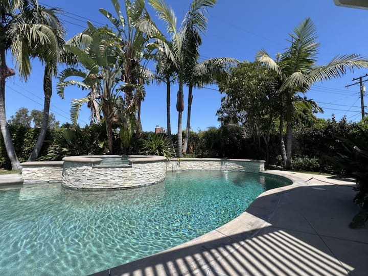 Swanky Pool/jac Home:3 Ensuites, Walk To Disney - Anaheim, CA