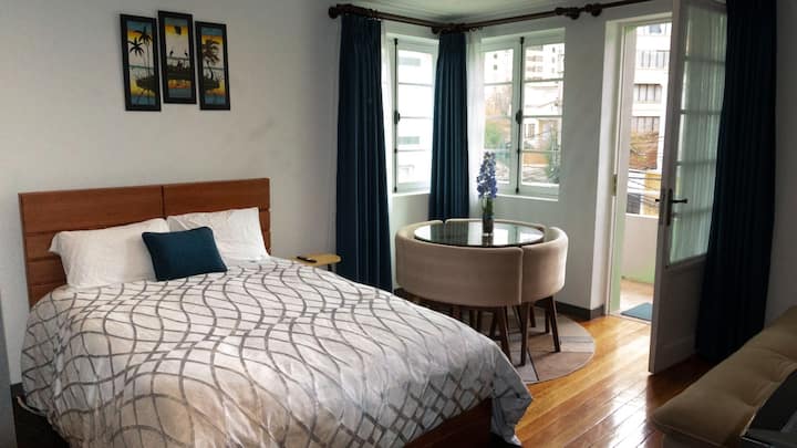 Departamento Privado Con Balcón - La Paz