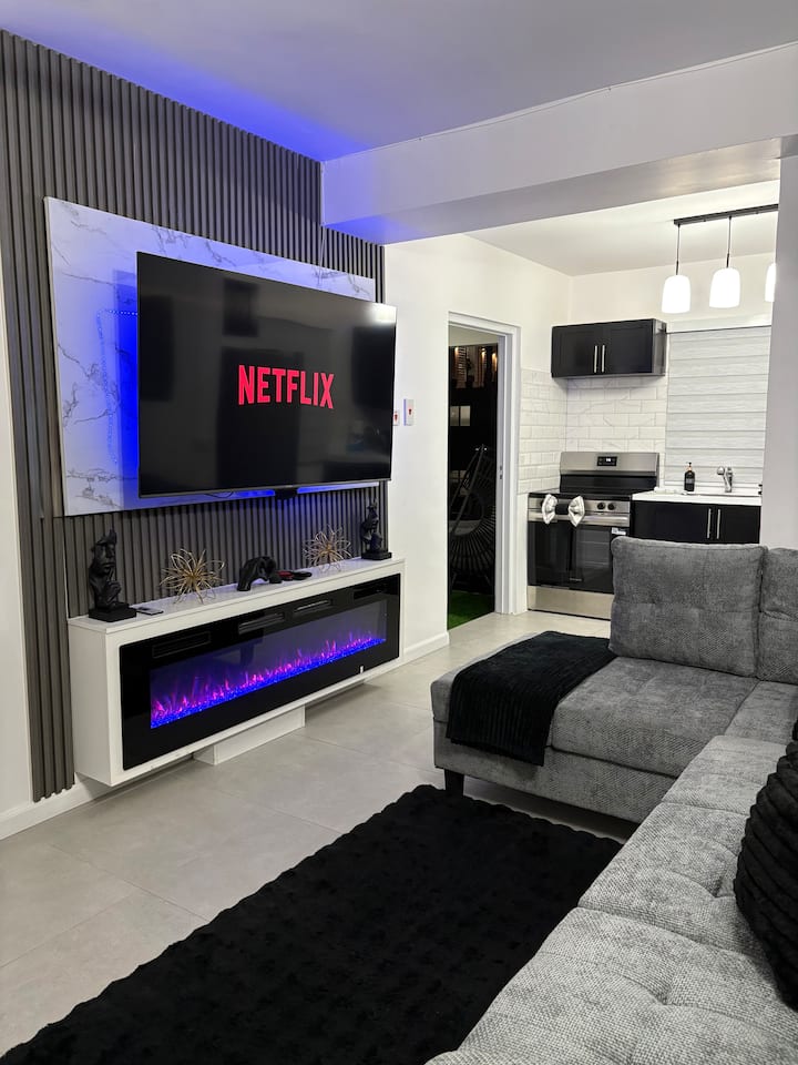 Abia Arcadia. - ジャマイカ キングストン