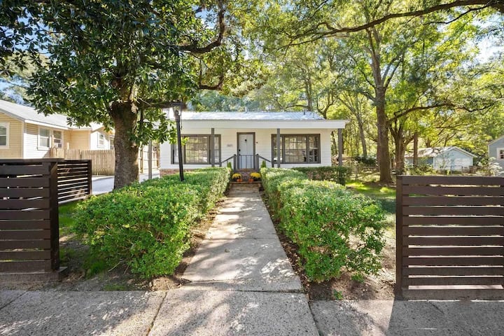 Classic Cottage With Modern Finishes - Mobile, AL