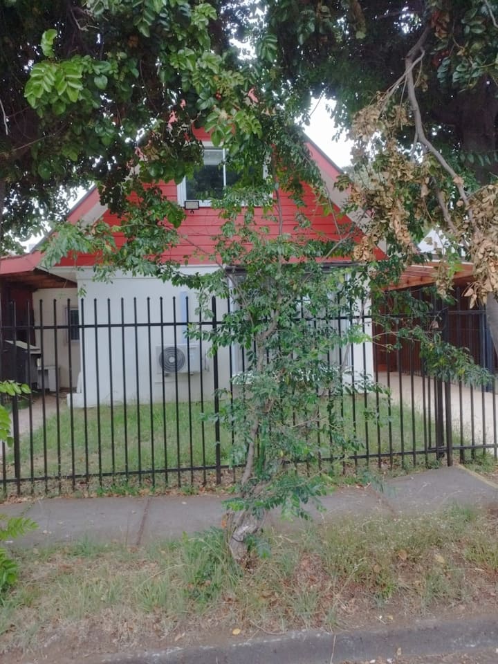 Casa Cerca De Parque Estadio German Becker. - Temuco