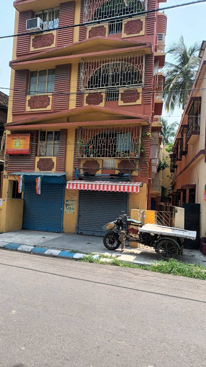 Apartment At Netaji Nagar 3 Bhk - Howrah