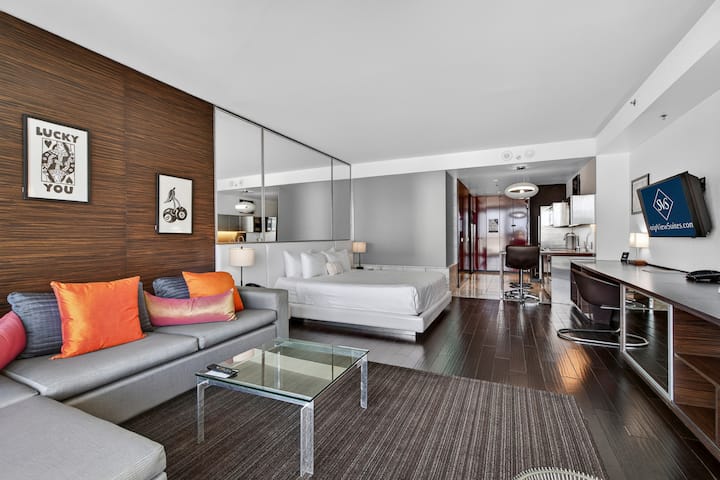 Vb25* Studio Strip View | At Palms Place - Las Vegas, NV
