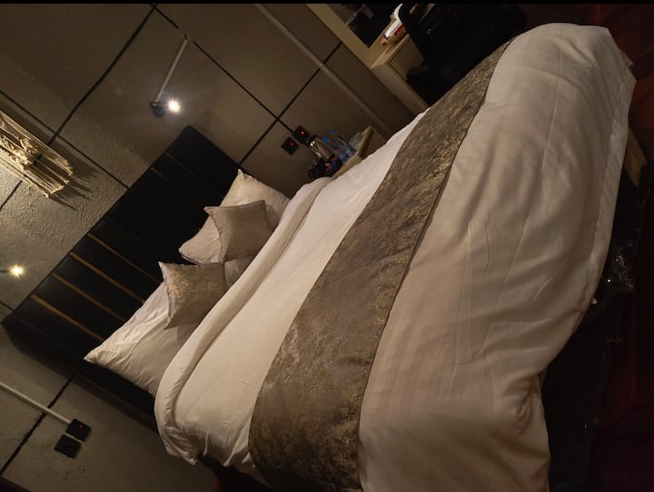 408 Practical Apartment Self Check In - Jedda