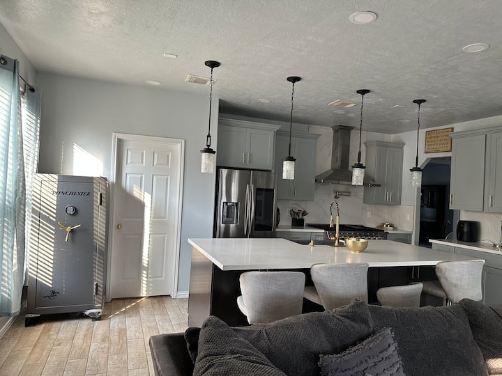 Luxurious Home In Springwoods - Spring, TX